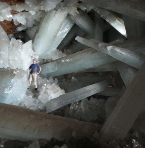 How Giant Gypsum Crystals form – Impact Lab