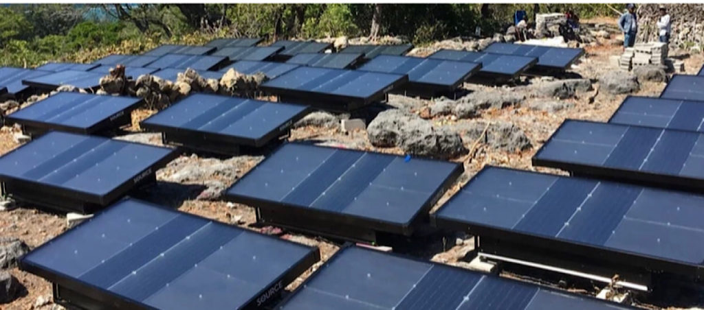 Solar hydropanel pulls 10 liters of clean drinking water out of the air ...