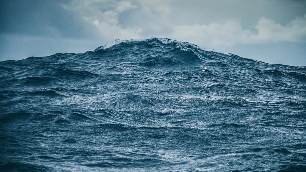 AI Breakthrough: Predicting Rogue Waves Up to Five Minutes in Advance ...