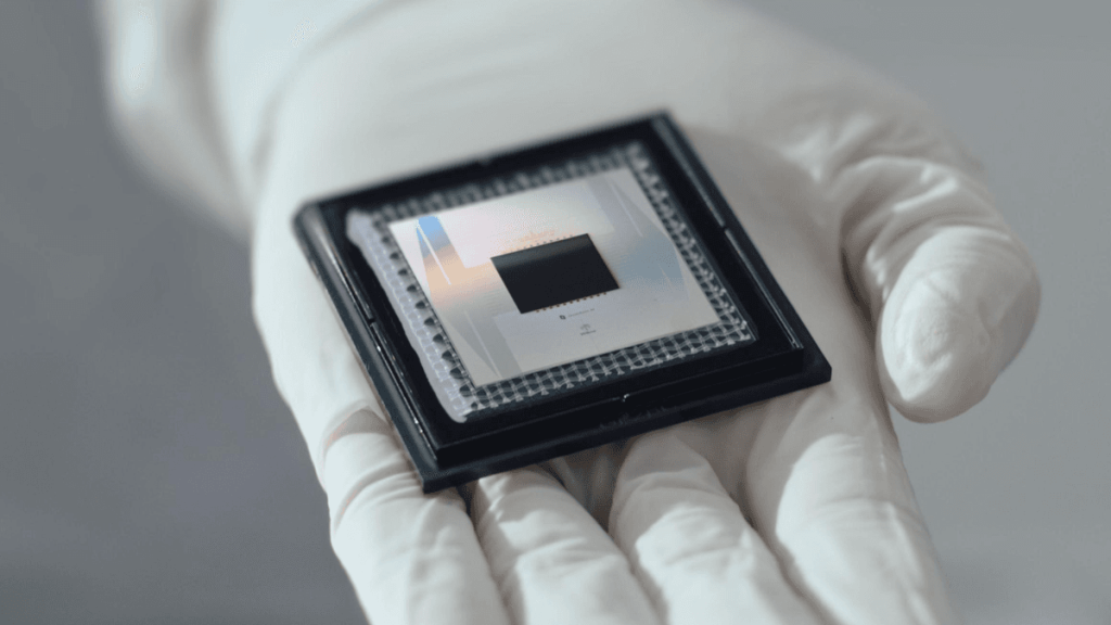 Google’s ‘Willow’ Quantum Chip Shatters Computing Barriers with ...