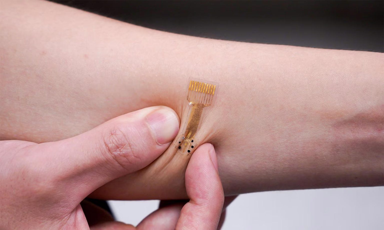 iCares: Caltech’s Smart Bandage Detects Infections Early and ...